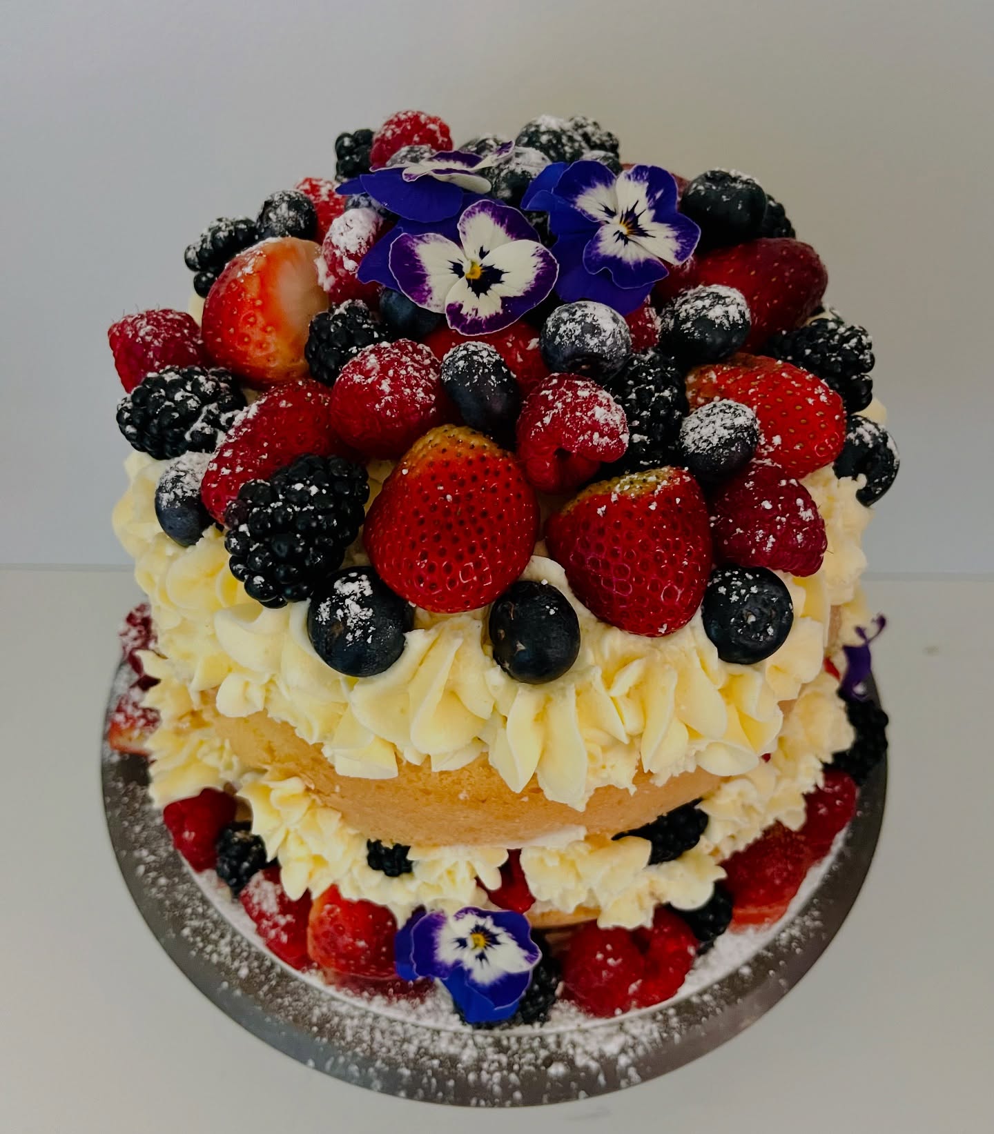 Jam & Cream Berry Spongecake - Nosh & Nibble